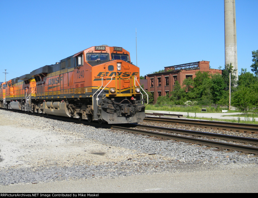 BNSF 7240